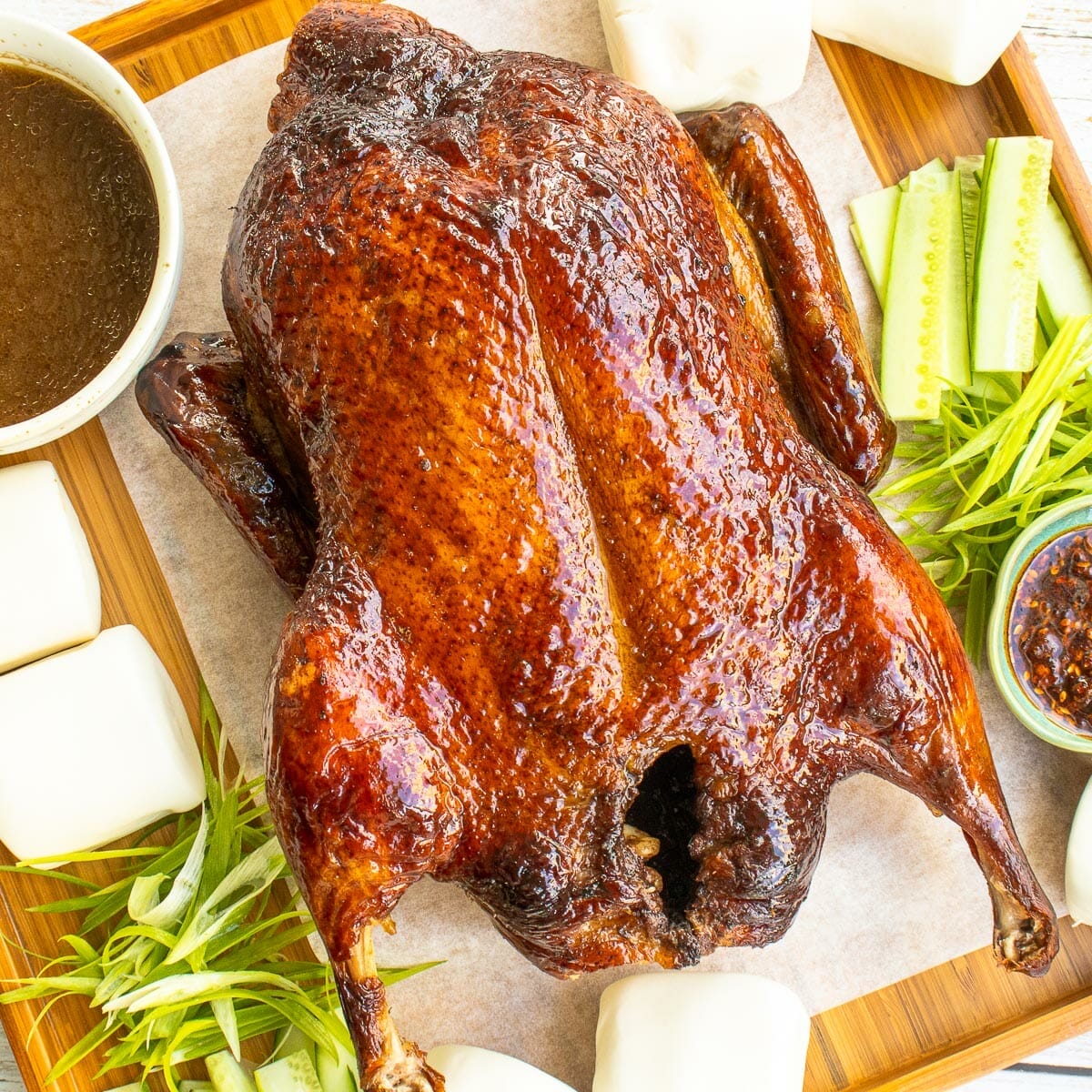 Chinese Roasted Peking Duck: A Savory and Succulent Delicacy!